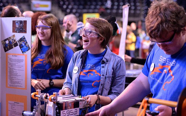 Auburn Mountainview robotics team heads to regional showdown | School ...