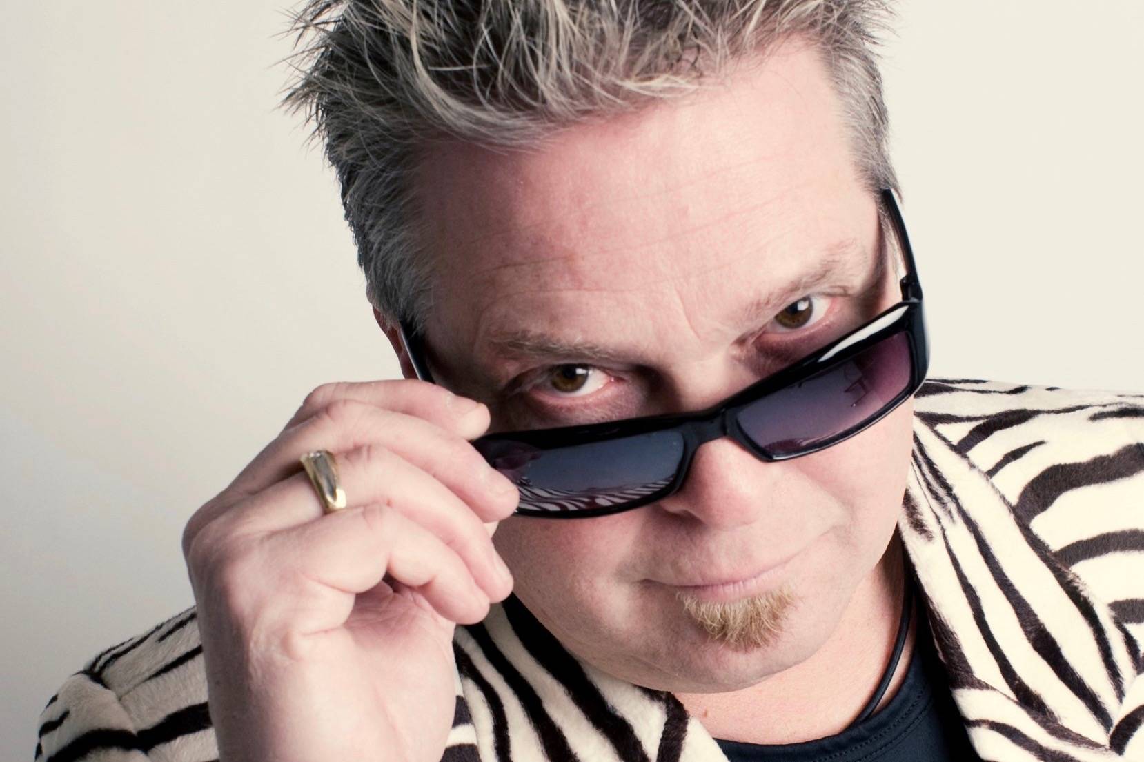 Ron Stubbs, Rock and Roll Hypnotist plays the Ave | Auburn Reporter