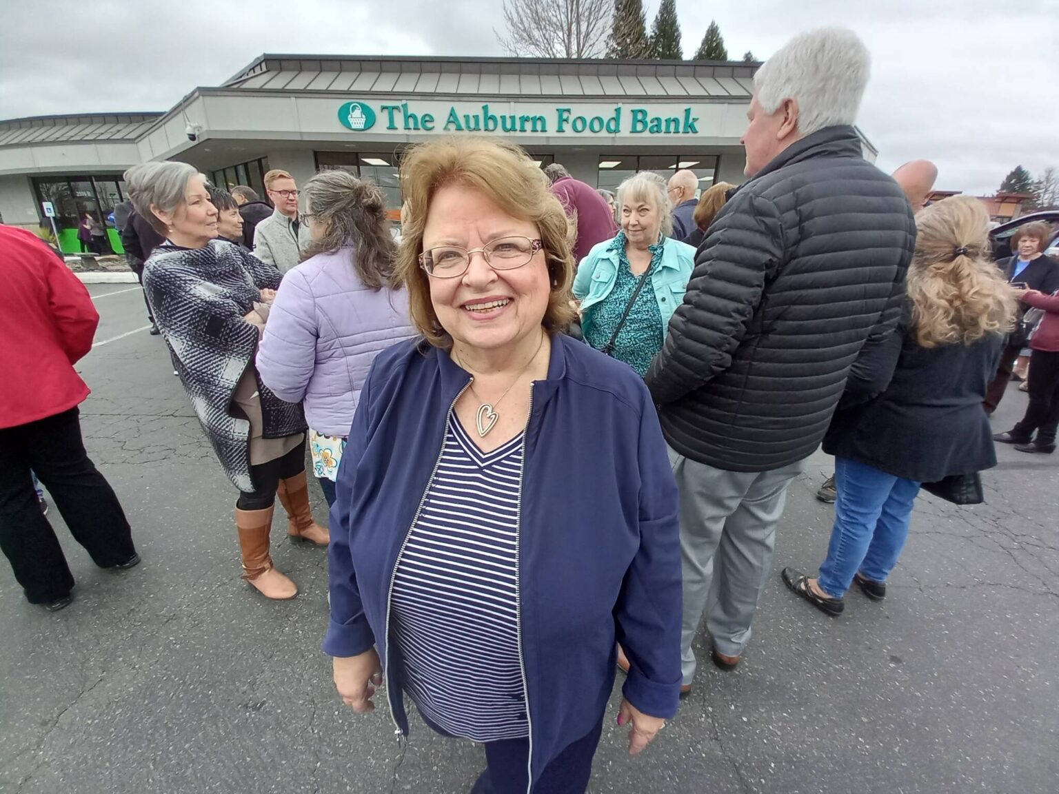 Auburn Food Bank steps up its giving ways | Auburn Reporter