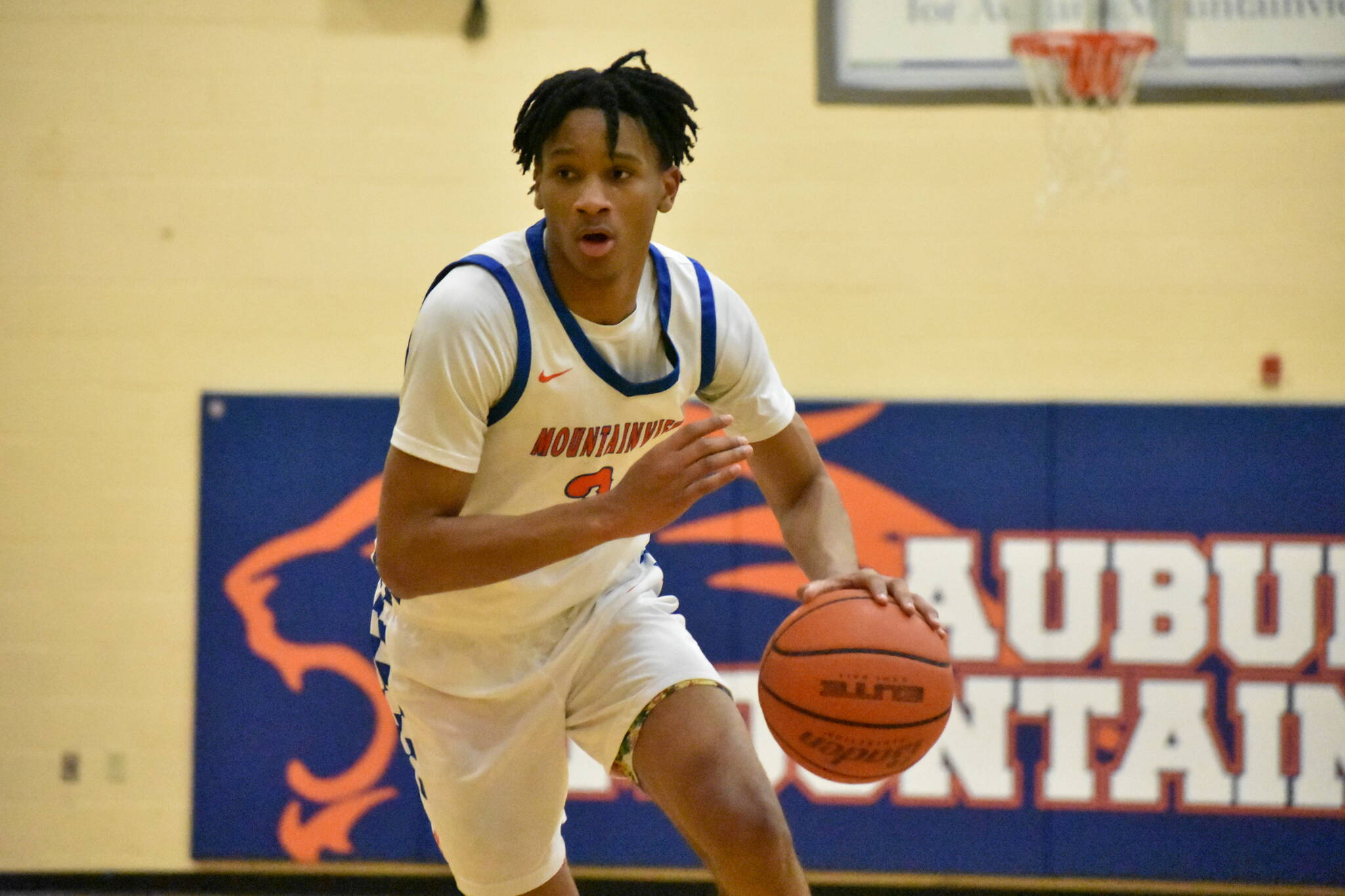 Auburn Mountainview stays unbeaten in boys basketball | Auburn Reporter