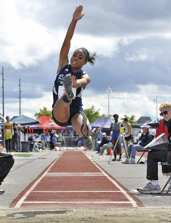 Auburn Reporter Female Prep Athlete of the Year Brandi Williams ...