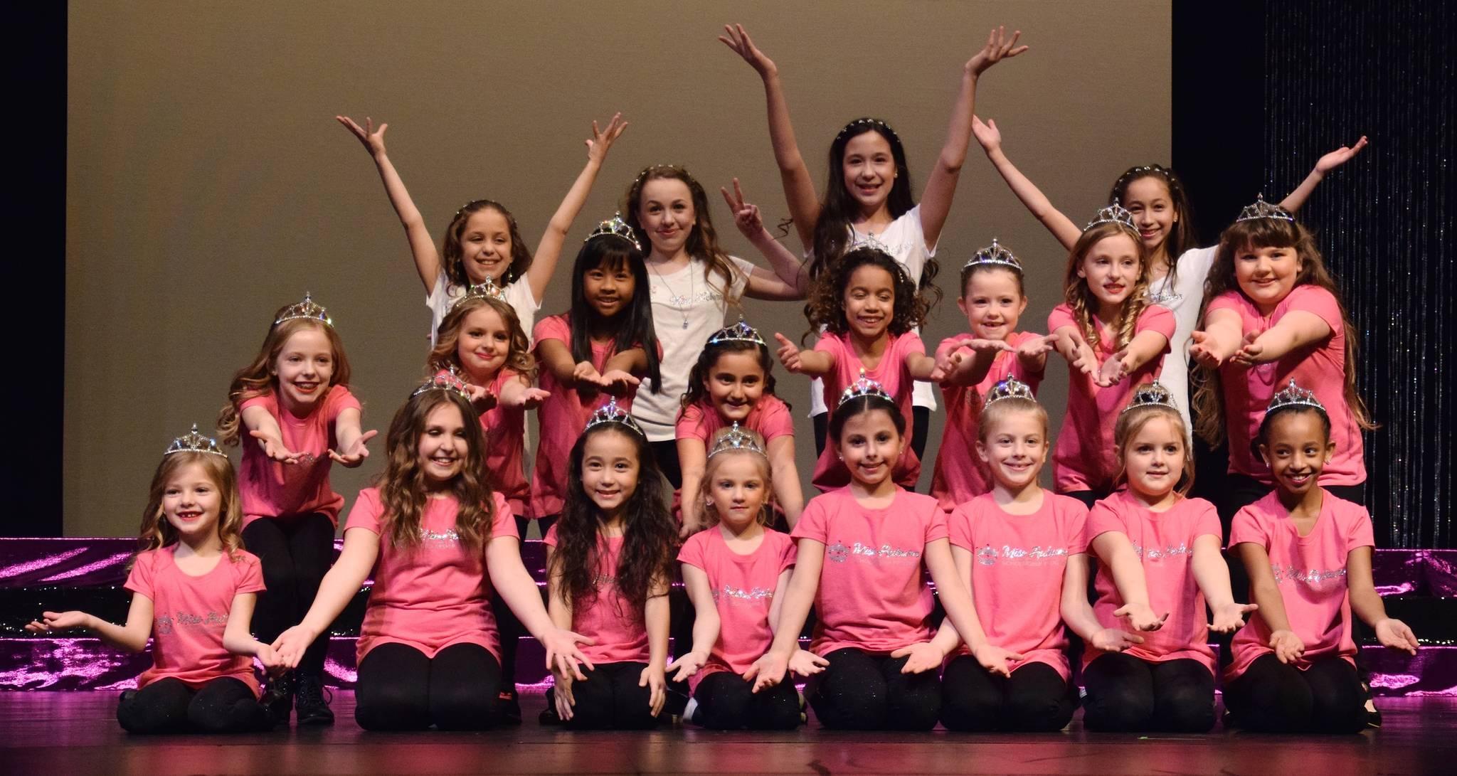 Enz seizes the moment, captures Miss Auburn crown | Auburn Reporter