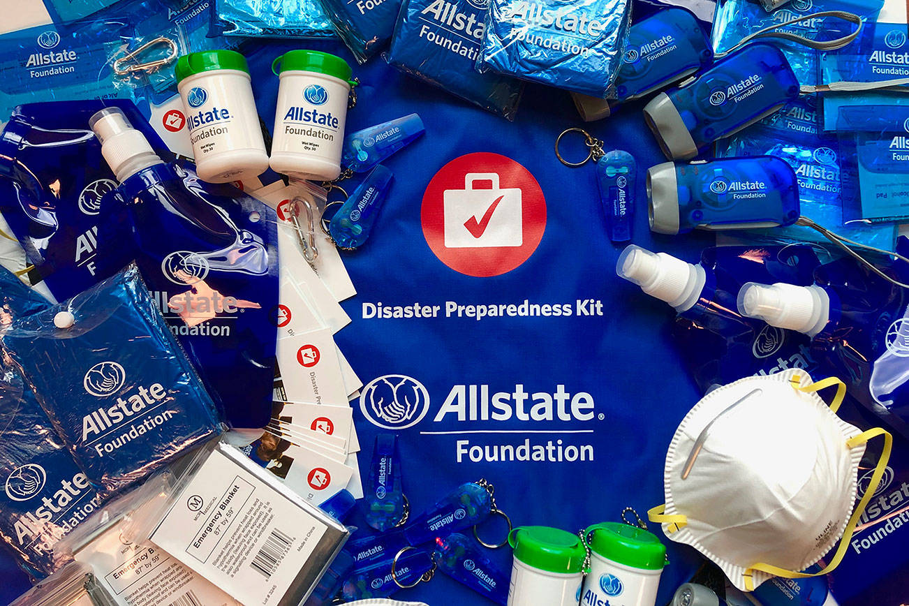 Allstate agents giving away disaster preparedness kits to residents ...